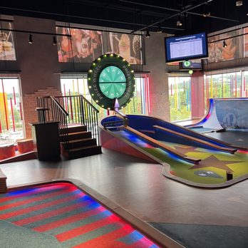 PUTTSHACK - NATICK - Updated December 2025 - 99 Photos & 43 Reviews ...