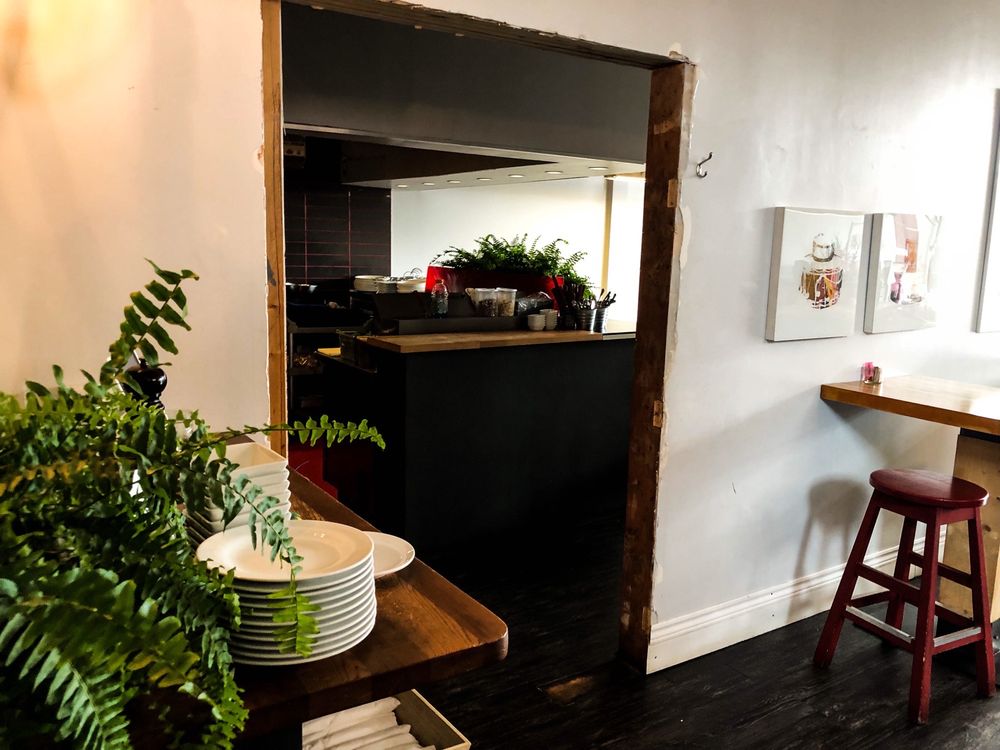 BERRY HILL FOOD CO - 58 Photos & 67 Reviews - 82 King Street W, Oshawa ...