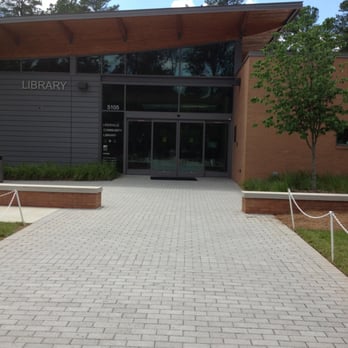 LEESVILLE COMMUNITY LIBRARY - Updated December 2025 - 21 Photos & 19 ...