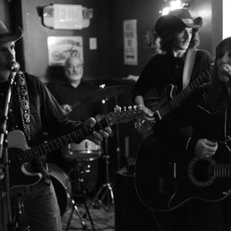 REDLINE ROADHOUSE - Updated March 2025 - 87 Photos & 58 Reviews - 5739 ...