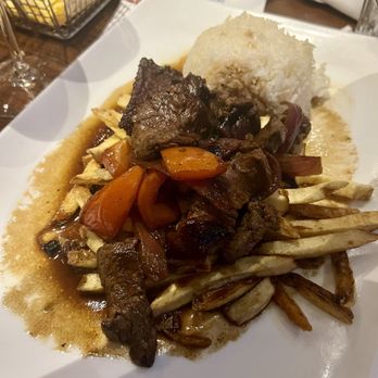 PUERTO 27 PERUVIAN KITCHEN & PISCO BAR - Updated July 2025 - 2332 ...