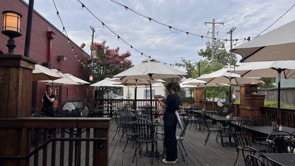 BOSCOS RESTAURANT & BREWING COMPANY - Updated October 2025 - 529 Photos ...