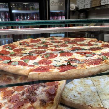 KORONET PIZZA - Updated September 2025 - 395 Photos & 716 Reviews ...