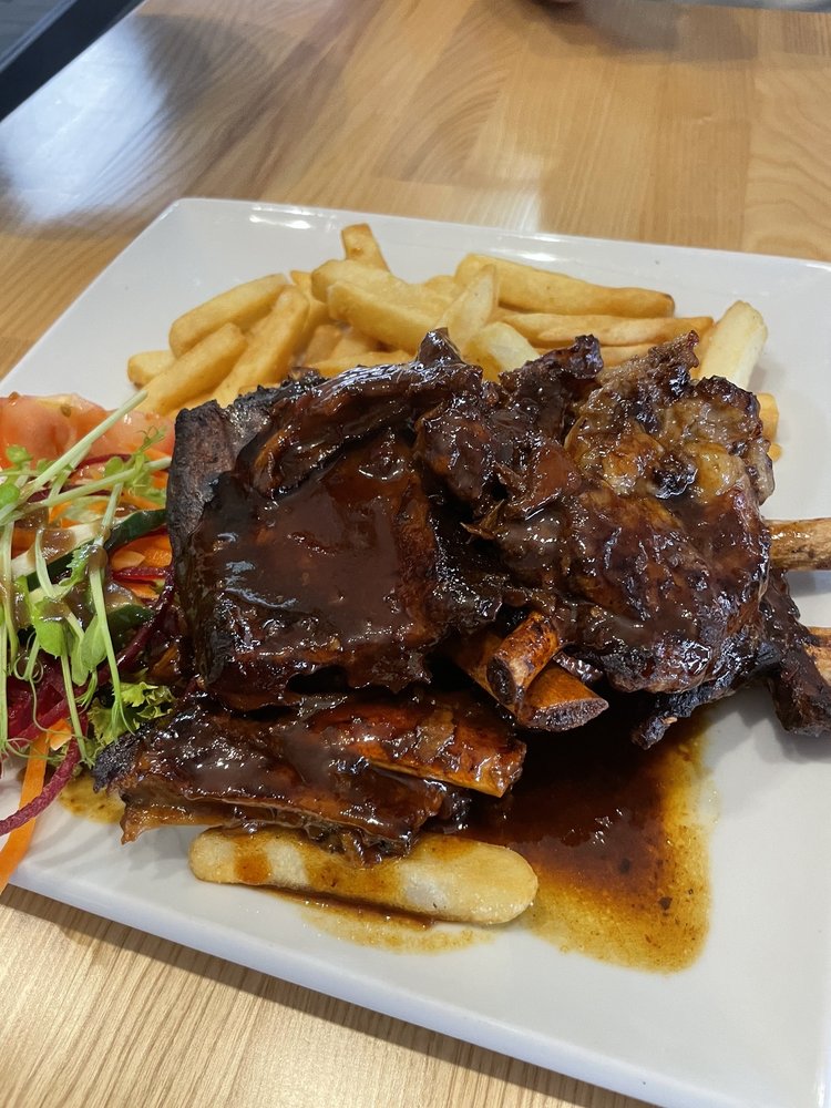 KALBARRI GILGAI TAVERN - Updated June 2024 - 2 Porter St, Kalbarri ...