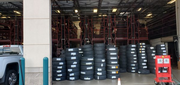 DISCOUNT TIRE - Updated March 2026 - 34 Photos & 72 Reviews - 6975 US ...