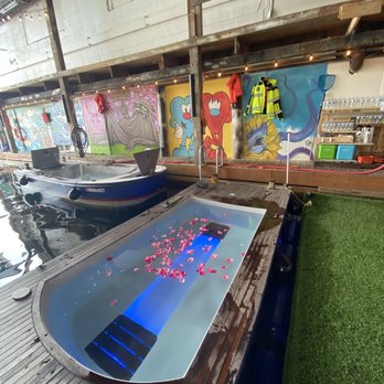 HOT TUB BOATS - 173 Photos & 141 Reviews - 2520 Westlake Ave N, Seattle, Washington - Boating ...