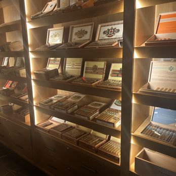 HAVANA CIGAR LOUNGE - Updated September 2025 - 140 Photos & 104 Reviews ...