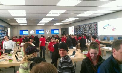 APPLE CHINOOK CENTRE - Updated November 2025 - 66 Reviews - 6455 ...