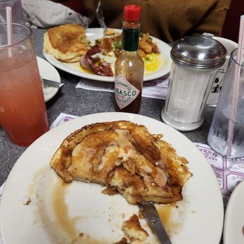 FOUR ACES DINER - Updated May 2024 - 450 Photos & 375 Reviews - 23 ...