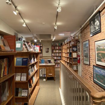BRIDGE STREET BOOKS - Updated August 2024 - 22 Photos & 76 Reviews ...