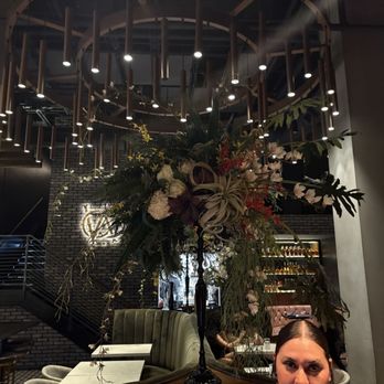 WARREN - NAPLES - Updated January 2026 - 139 Photos & 103 Reviews - 111 ...