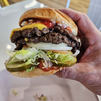 BRGR SHACK - Updated December 2024 - 71 Photos & 59 Reviews - 2335 E ...