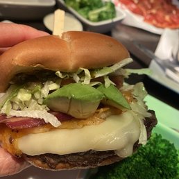 RED ROBIN GOURMET BURGERS AND BREWS - Updated July 2025 - 289 Photos ...