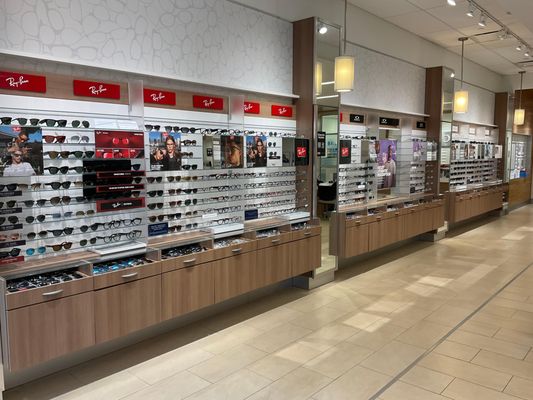 LENSCRAFTERS - Updated May 2026 - 30 Reviews - 763 Eastview Mall ...