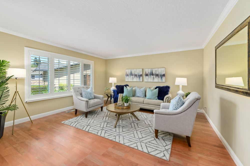 SUSAN SCHALL - FABULOUS PROPERTIES - Updated May 2026 - 22 Photos & 10 ...