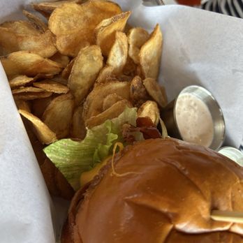 HAMBURGER FACTORY FAMILY RESTAURANT - Updated January 2026 - 782 Photos ...