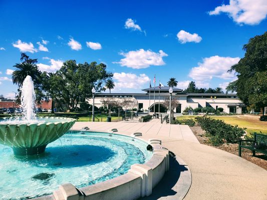 MONROVIA PUBLIC LIBRARY - Updated December 2025 - 116 Photos & 77 ...