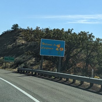 OREGON CALIFORNIA BORDER - Updated October 2025 - 31 Photos - 14601 N ...