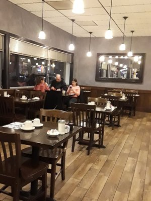 M & M RESTAURANT & LOUNGE - Updated December 2025 - 44 Photos & 111 Reviews - 137 N Main Ave ...