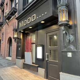MOOO BEACON HILL - Updated December 2025 - 1598 Photos & 1165 Reviews ...