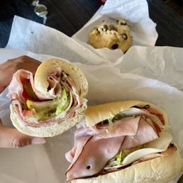 THE GOURMET BAGGER SANDWICH SHOP - Updated January 2025 - 294 Photos ...