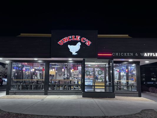 UNCLE C’S CHICKEN & WAFFLES - Updated July 2025 - 496 Photos & 429 ...