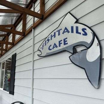 FISHTAILS CAFE - Updated July 2025 - 204 Photos & 346 Reviews - 3101 ...