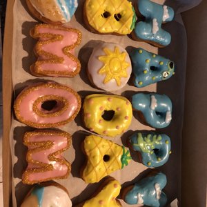 DOUGS DAYLIGHT DONUTS - 12140 E 96th St N, Owasso, Oklahoma - Donuts ...