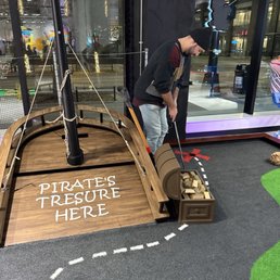 FAT PUTTER - Updated July 2025 - 28 Photos - 713 Walnut St, Des Moines ...