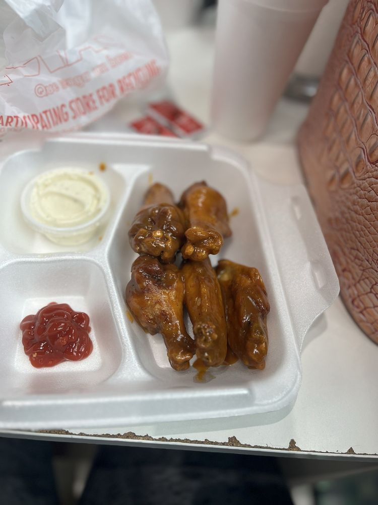 CHEX GRILL AND WINGS - Updated October 2025 - 54 Photos & 50 Reviews ...