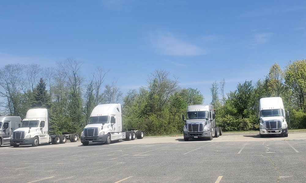TIMBERLAND TRUCKING - Updated June 2024 - 13 Photos - 17 Dayton St ...