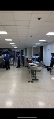 TSA CHECKPOINT CENTRAL - Updated May 2025 - 12 Photos & 64 Reviews ...