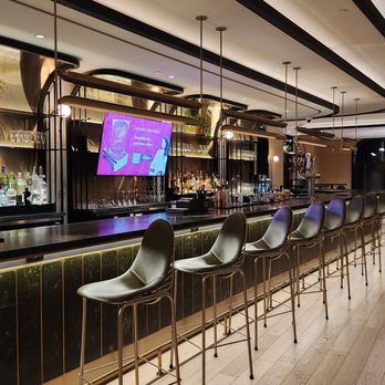 DÍA RESTAURANT & LOUNGE - Updated January 2026 - 387 Bloor Street E ...