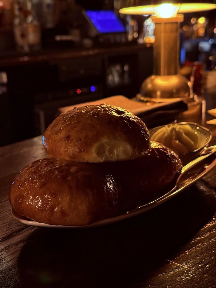 ASTER HOUSE - Updated March 2025 - 33 Photos - 25 SE Main St ...