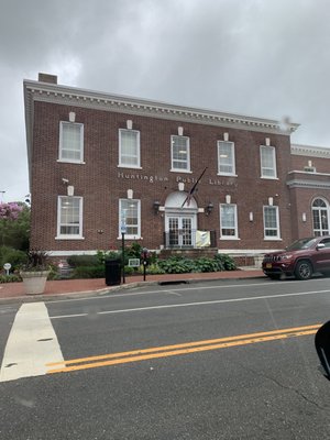 HUNTINGTON PUBLIC LIBRARY - Updated April 2026 - 15 Photos - 338 Main ...