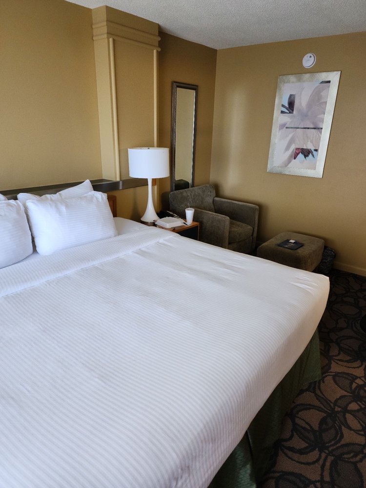 DAYTONA BEACH REGENCY - Updated March 2026 - 105 Photos & 57 Reviews ...