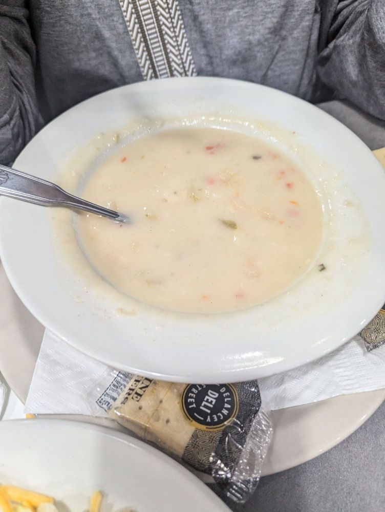 BIZZEE BEES CAFE & PIES - Updated May 2025 - 30 Photos - 8299 ...