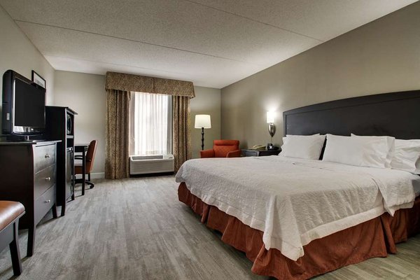 HAMPTON INN & SUITES SPARTANBURG-I-26-WESTGATE MALL - 89 Photos & 22 ...