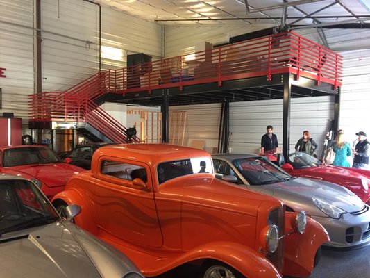 GARAGES OF TEXAS - Updated January 2026 - 20 Photos - 1550 Storey Ln ...