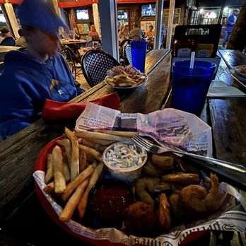 RED’S ICE HOUSE - Updated July 2024 - 815 Photos & 992 Reviews - 98 ...