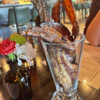 OAK 36 BAR & KITCHEN - Updated May 2024 - 271 Photos & 180 Reviews ...