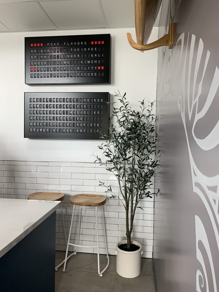 8TH & B POKE - 54 Photos & 26 Reviews - 806 B Ave, National City ...