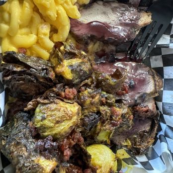 HUCKLEBERRY GRILL - Updated December 2025 - 124 Photos & 119 Reviews ...