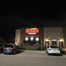 OUTBACK STEAKHOUSE - Updated October 2025 - 443 Photos & 556 Reviews ...