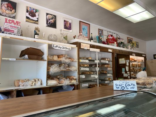 NEW ROMA BAKERY - Updated April 2025 - 151 Photos & 307 Reviews - 1800 ...