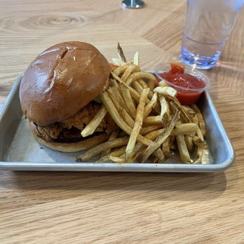 COMMON ROOTS BREWING - Updated December 2025 - 49 Photos & 20 Reviews ...