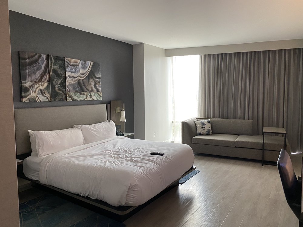 BETHESDA NORTH MARRIOTT HOTEL & CONFERENCE CENTER - 187 Photos & 126 ...