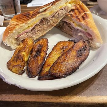 CUBA 512 - Updated April 2025 - 389 Photos & 616 Reviews - 6800 West ...