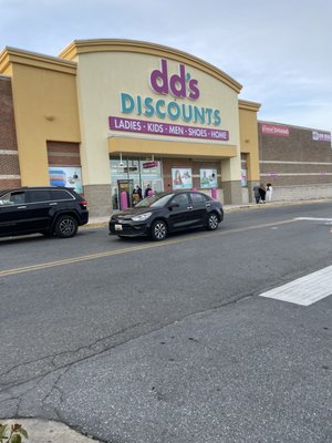 DD DISCOUNT - Updated October 2025 - 14170 Baltimore Ave, Laurel ...