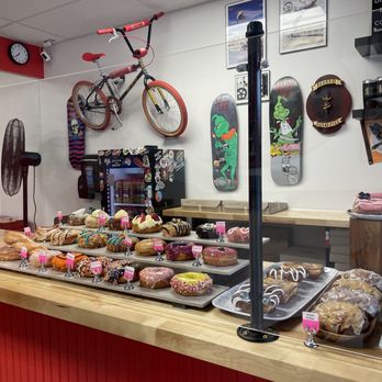 DIABLO DOUGHNUTS - Updated November 2024 - 719 Photos & 389 Reviews ...